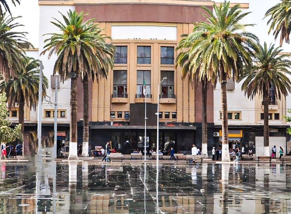 سيدي بلعباس: إفتتاح الطبعة الـ 13 للمهرجان الثقافي المحلي للمسرح المحترف - EDDIWAN