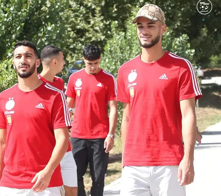 بداية توافد لاعبي الخضر لأرض الوطن - EDDIWAN