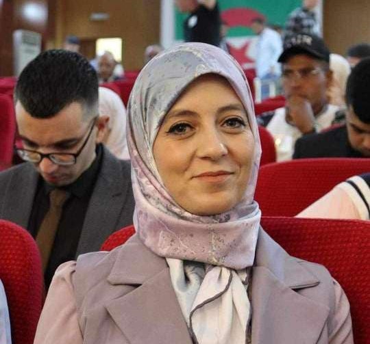 الدكتورة نسيمة طايلب، رئيسة نادي المنارة بالشلف: "أعضاء النادي كلهم شباب شرفوا الولاية ...